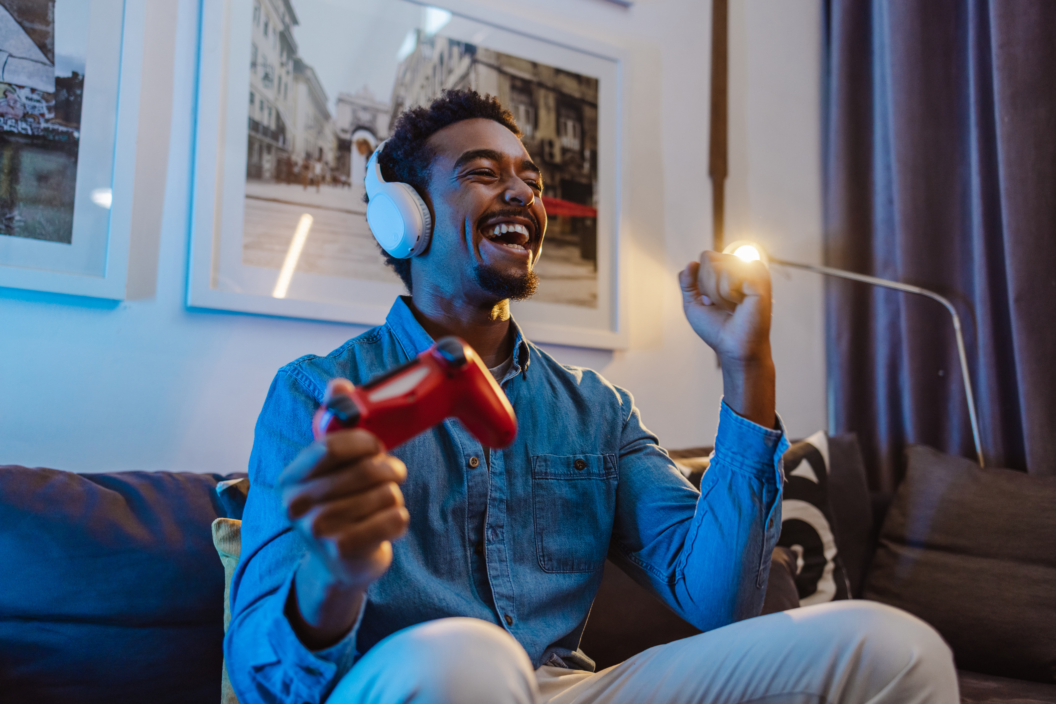 GameStop (GME) Stock Is “All Go” Today After Raising ~$1Bn in Stock ...