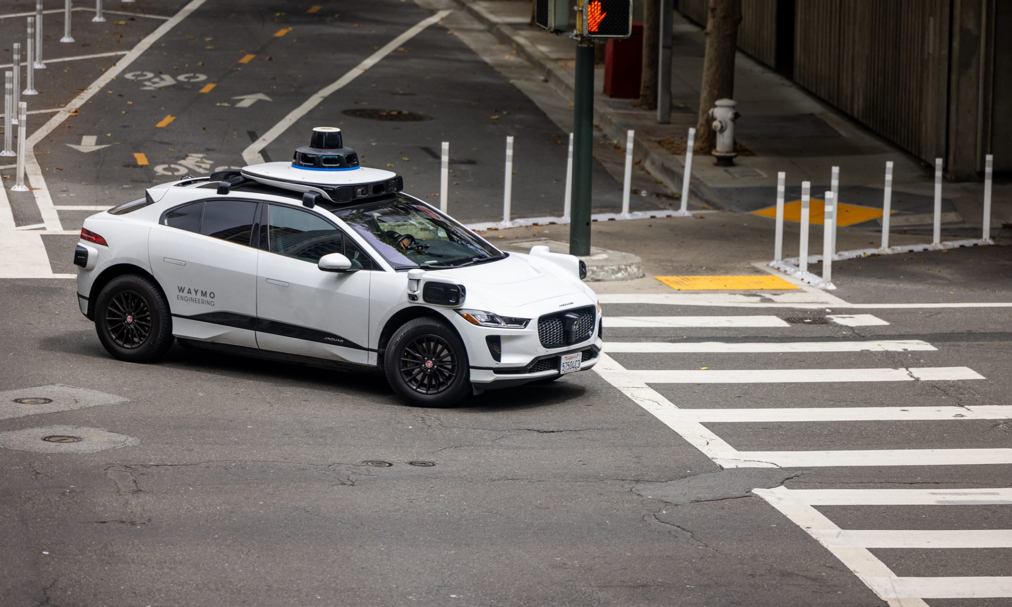 Waymo Wins Extension to Test Robotaxis in New York City Through 2025 ...