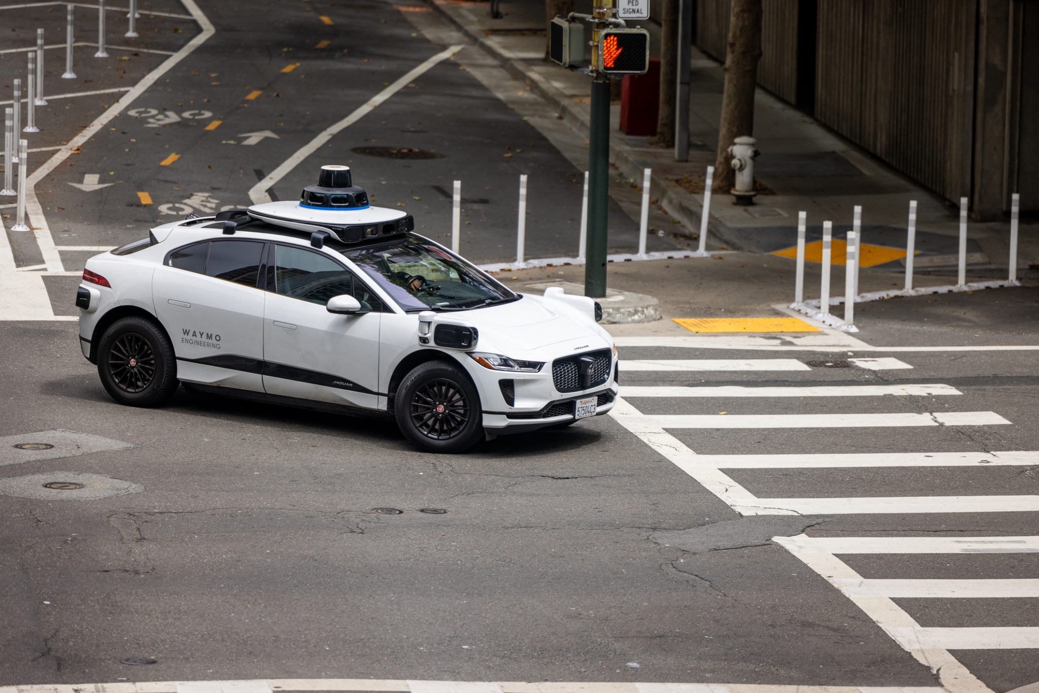 Waymo Wins Extension to Test Robotaxis in New York City Through 2025 ...