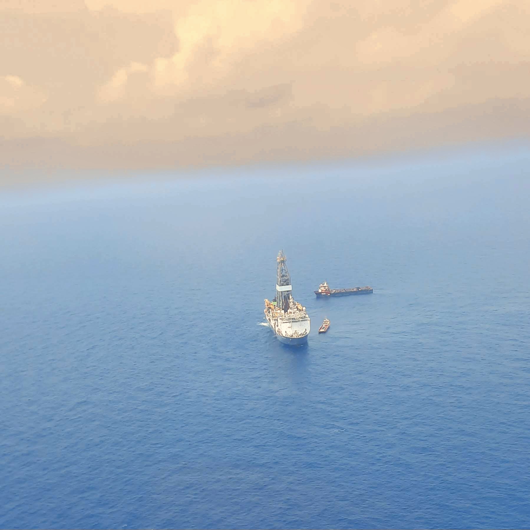 Transocean Secures $158M Drillship Contract, Expanding Backlog and ...